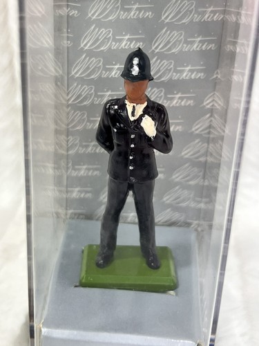 Britains Collection Policeman Bobby 1989 Made In England | eBay