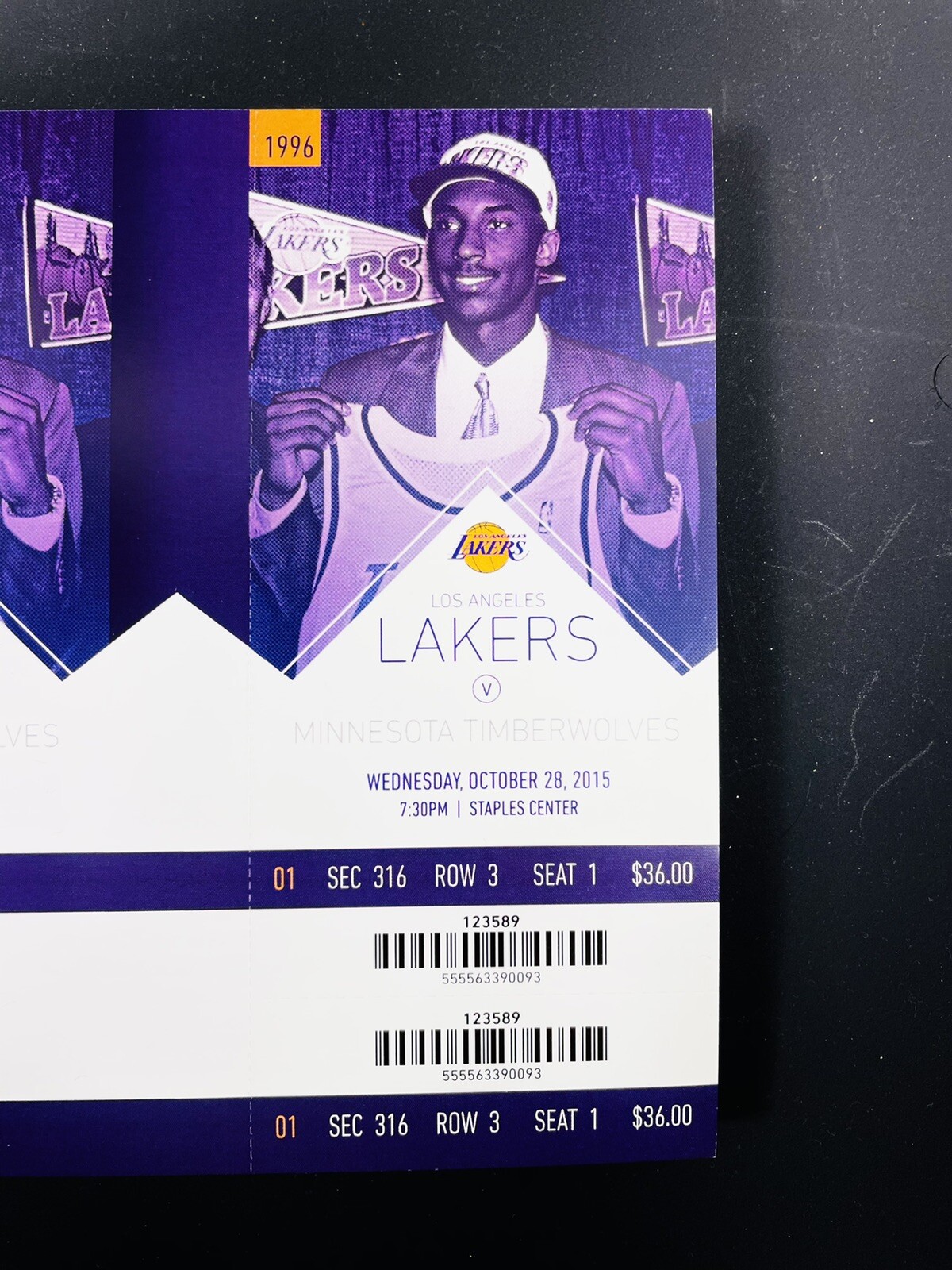Los Angeles Lakers Memorabilia - Season Ticket Seat Holder Exclusives ...