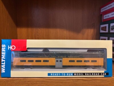Walthers HO 932-6251, CNW PS DD Bi-Level Commuter Coach Car, Preowned ...