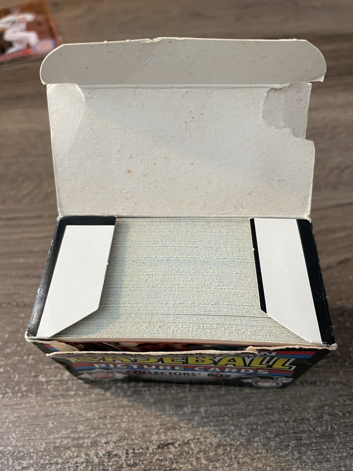 1988 Topps American Baseball Picture Cards Collectors' Box. Complete 88 ...