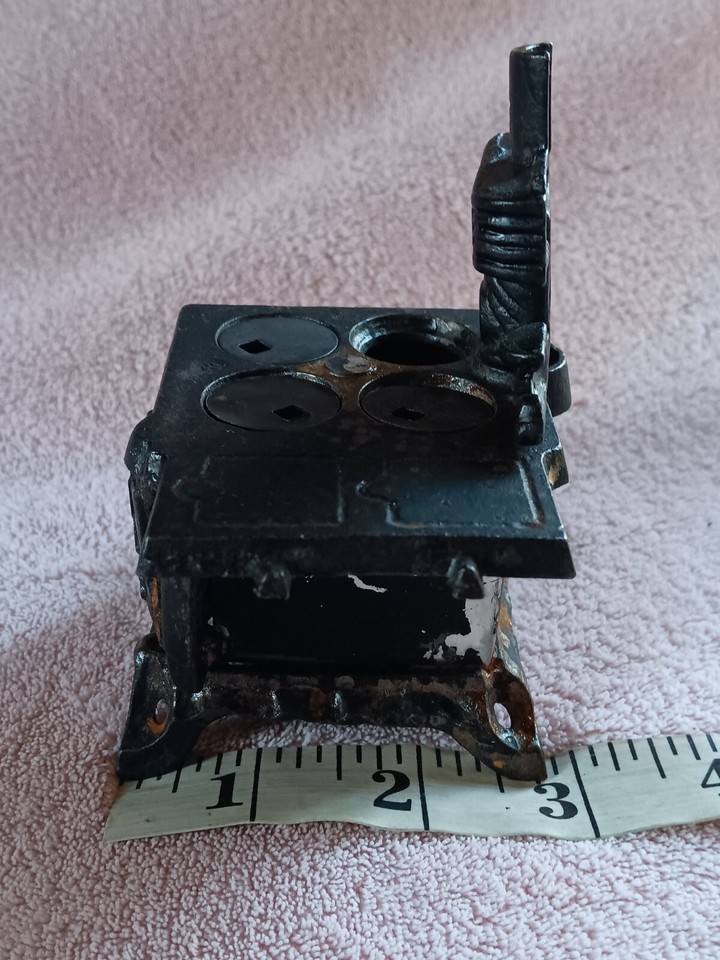 Miniature Cast Iron Stove PRINCESS VTG Pan Iron Shelf Kitchen Dollhouse ...