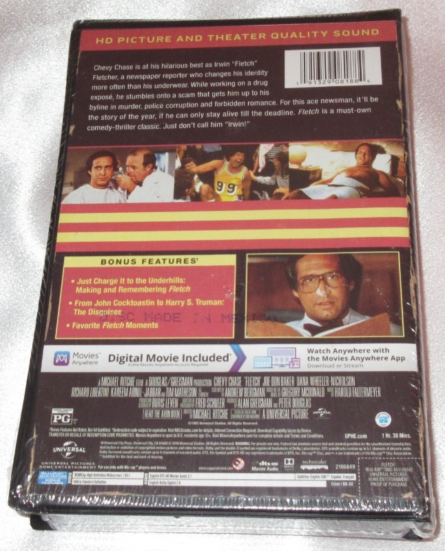 Fletch (1985) Blu-ray in Retro VHS Clamshell Case (New) Chevy Chase ...