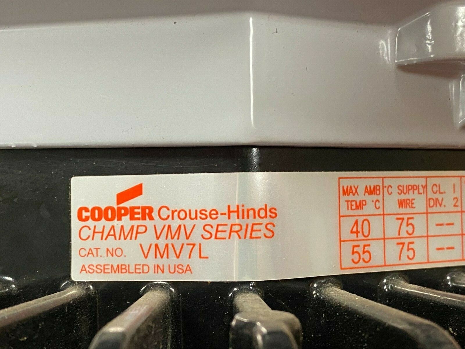 👀 COOPER CROUSE-HINDS CHAMP VMV SERIES LED LUMINAIRE 78 WATT VMV7L | eBay