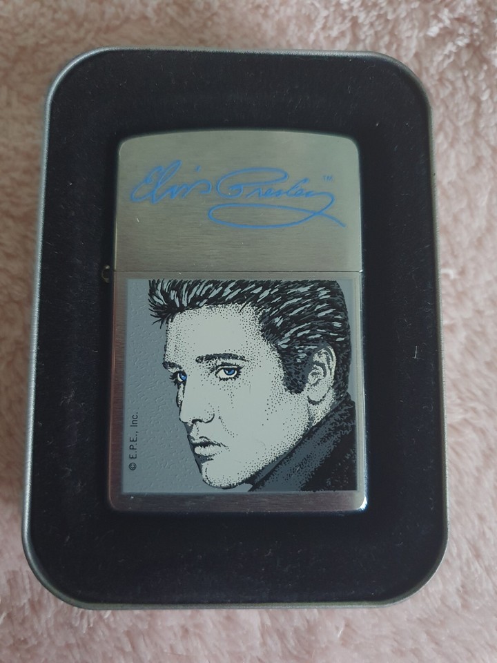 Elvis Presley Zippo Lighter STARS OF HOLLYWOOD Chrome Holographic ...