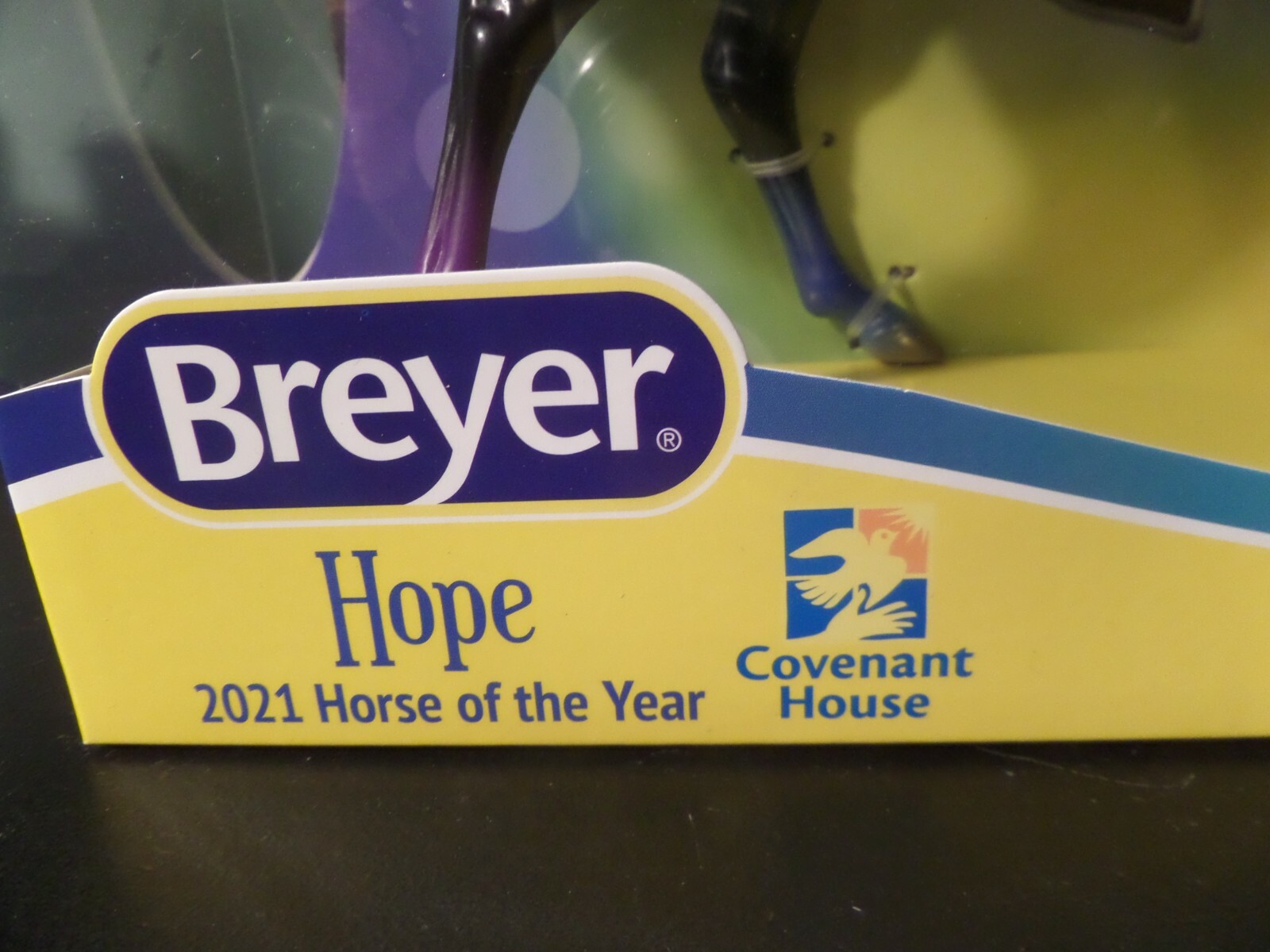 BREYER Classics 2021 HORSE OF THE YEAR #62121 HOPE Horse of the Year ...