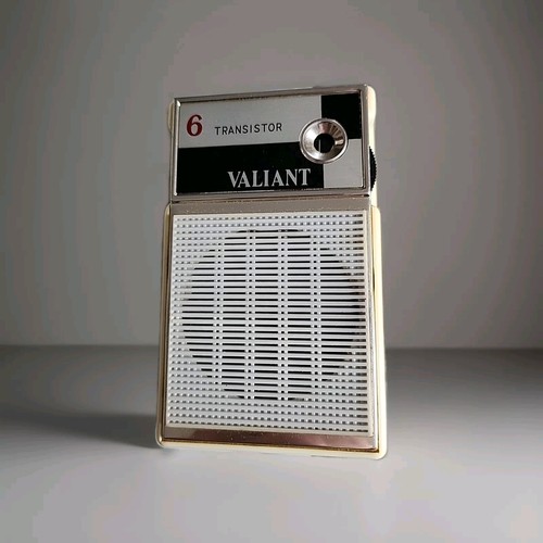 VALIANT 6 transistor AM Pocket Radio W/ Case Model V-666 - 1965 | eBay