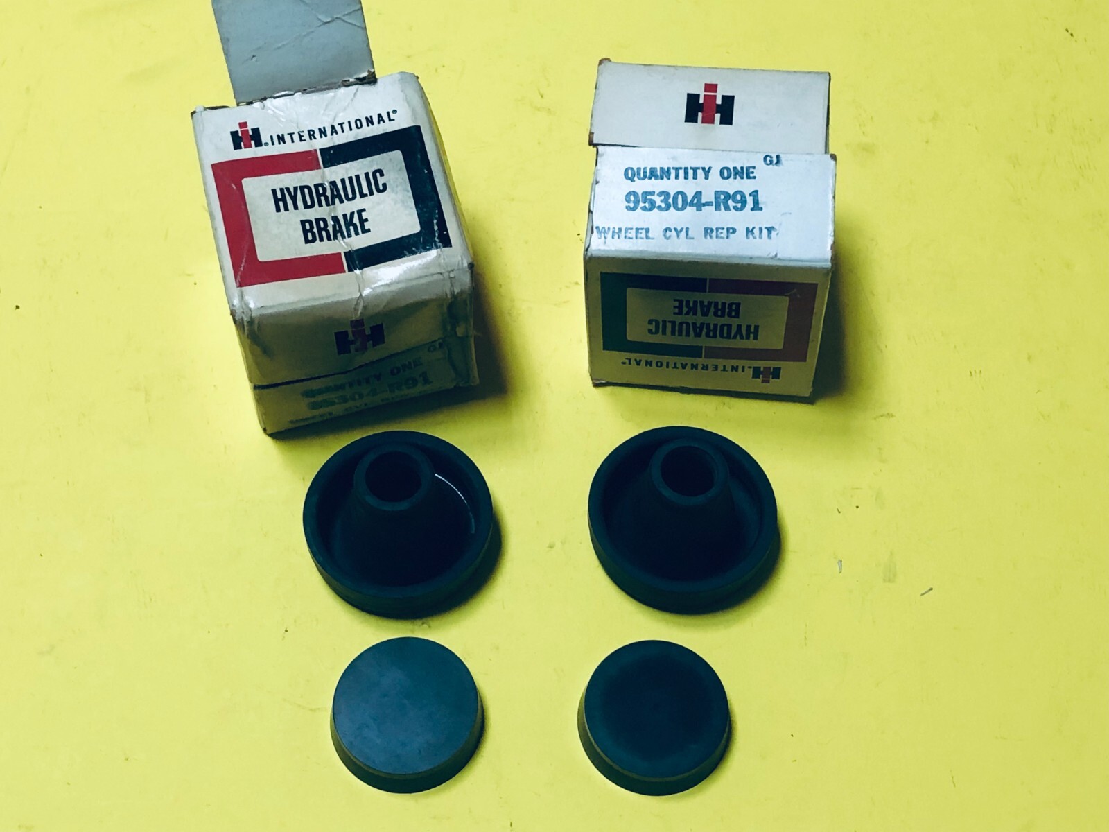 International Harvester Wheel Brake Repair Kit 95304-R91 Genuine NOS | eBay