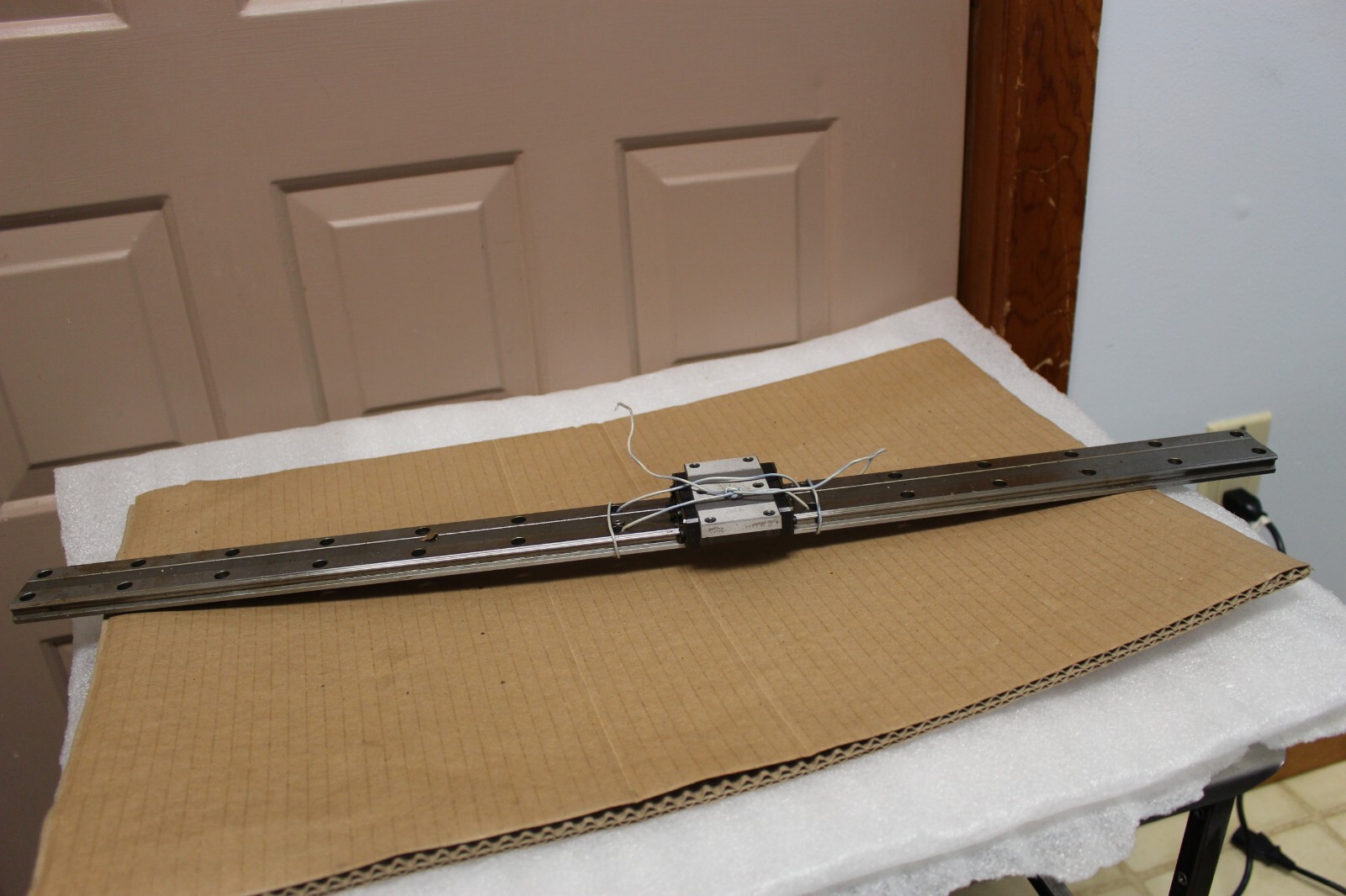 THK Linear Slide Rail 66.6cm long with 1 of Ball Bearing Block HRW21 | eBay