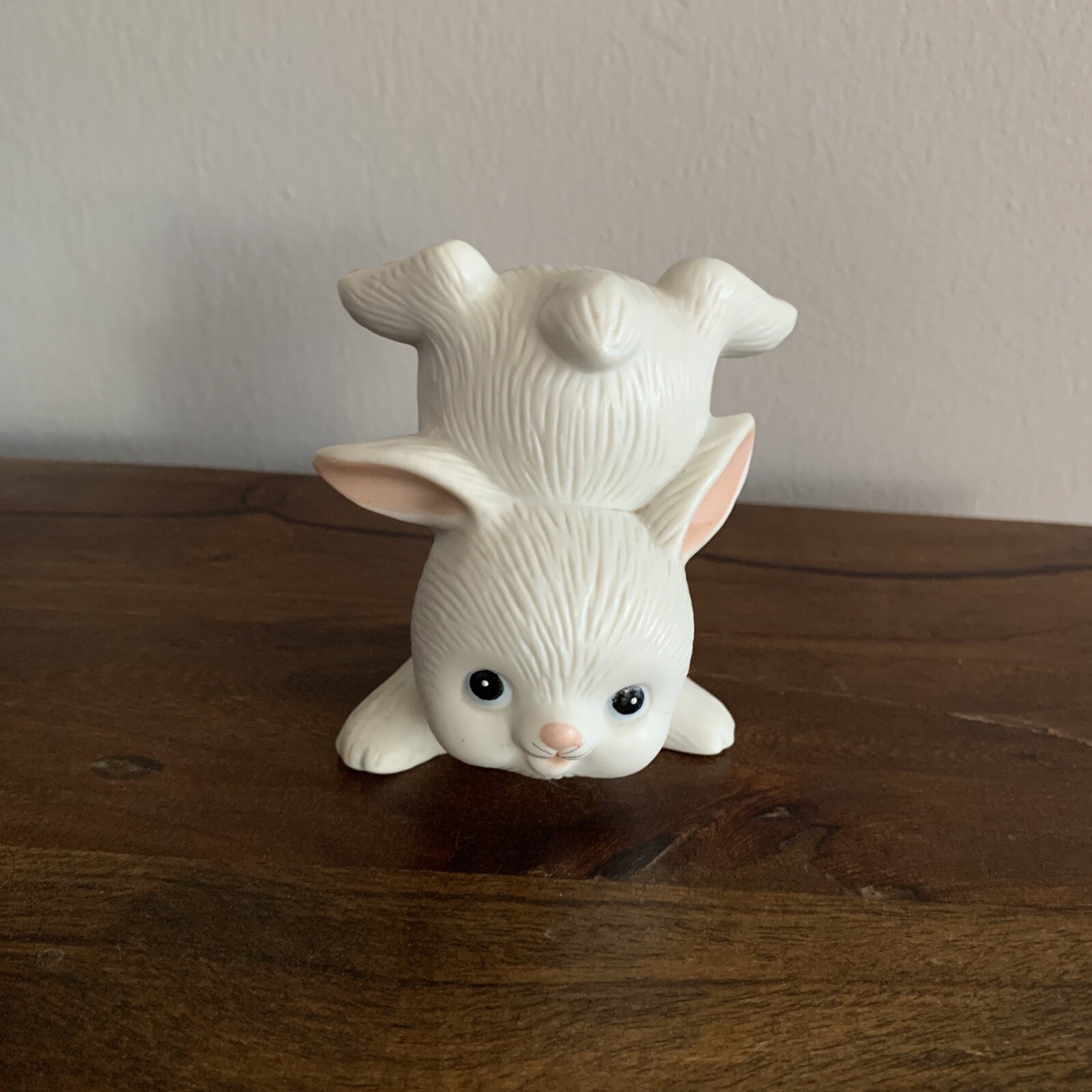 HOMCO White Easter Bunny Ceramic Hand Stand Rabbit Tumbling Figurine ...