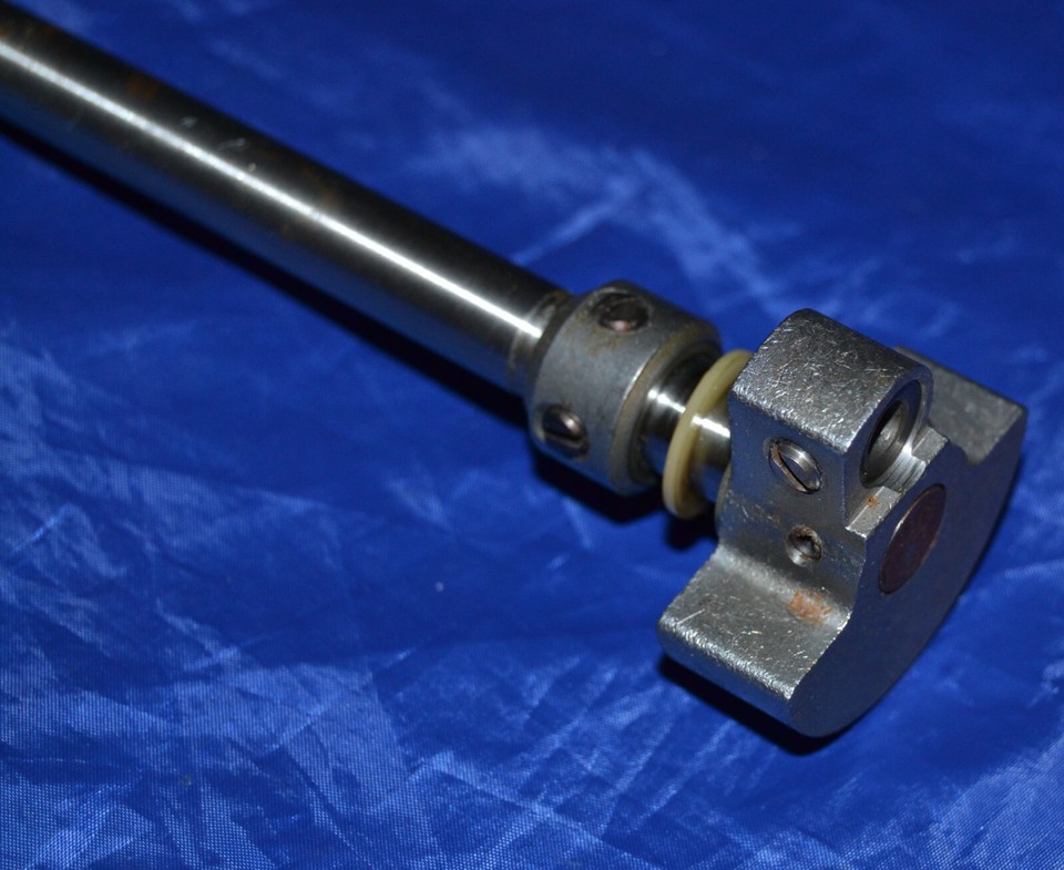 MAIN HORIZONTAL SHAFTW/PARTS SINGER 533 STYLIST SEWING MACHINE ORIGINAL ...