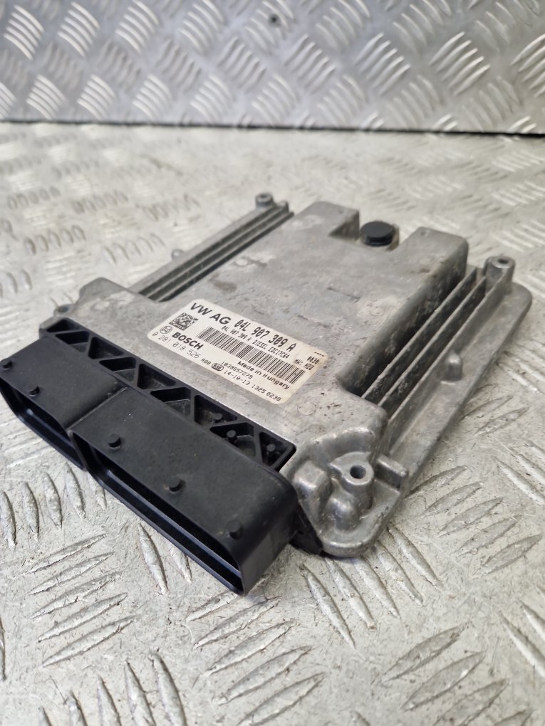 SEAT LEON MK3 5F ENGINE CONTROL MODULE ECU 2.0 DIESEL 04L907309A 2014 ...