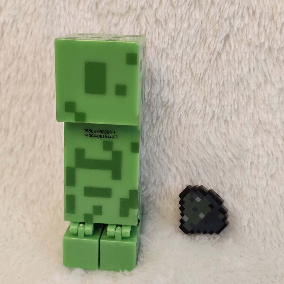 Minecraft Creeper Overworld Series 1 Figure with Accessory Jazwares 3 ...