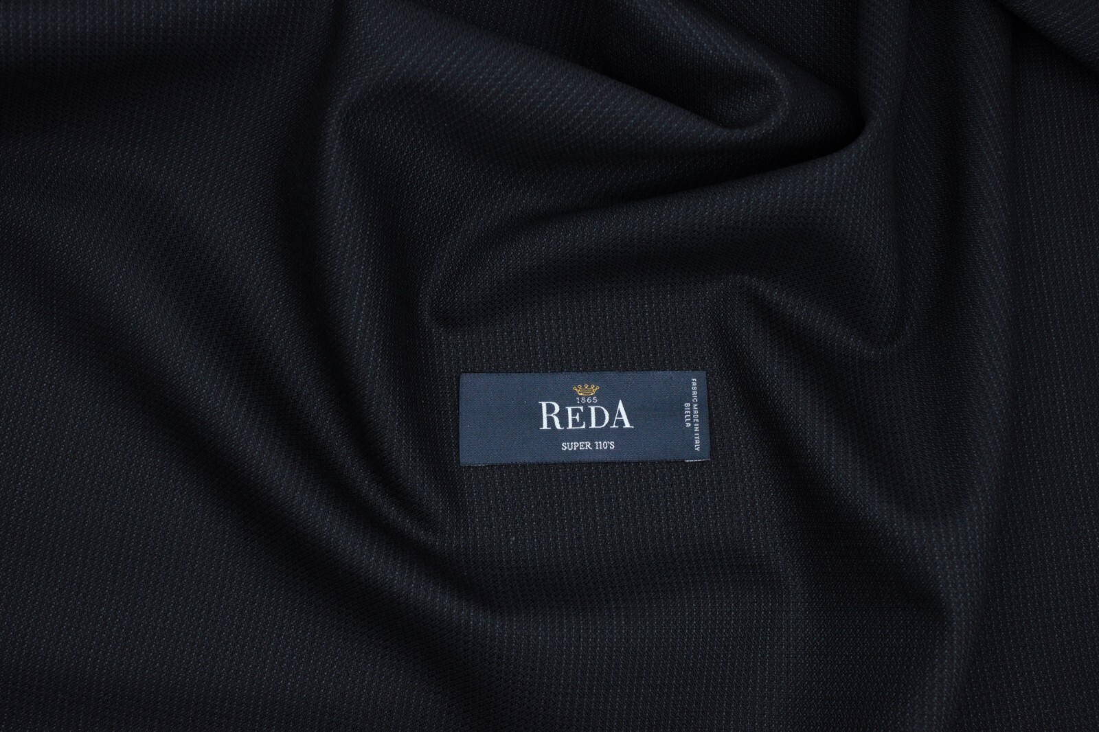 Reda 1865 s.p.a Made for Hugo Boss premium worsted wool suiting fabric ...