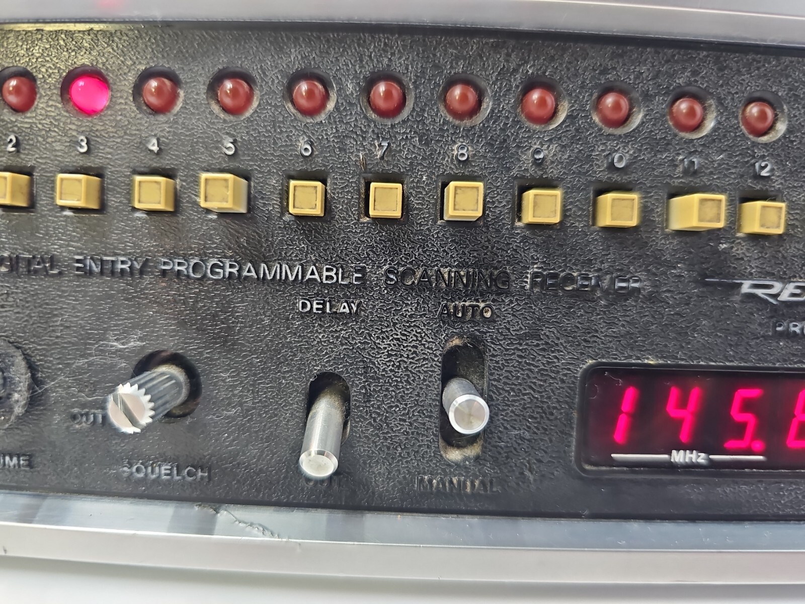 Realistic Pro-2001 Digital Entry Programmable Scanning Receiver ...