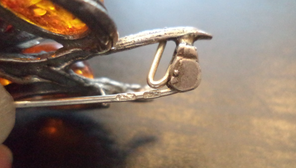 STUNNING VINTAGE ESTATE SIGNED STERLING SILVER AMBER DANCER 1 5/8 ...