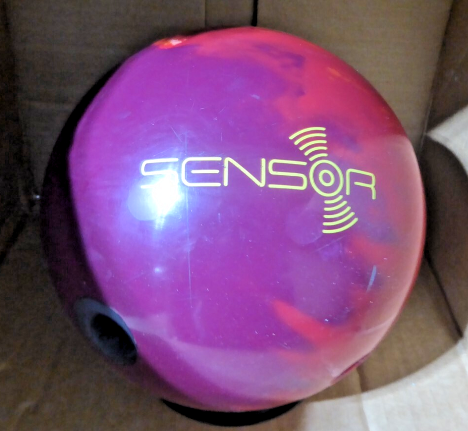 Track Sensor Solid Bowling Ball 14 lbs Preowned Span 4 1/8 Inches | eBay
