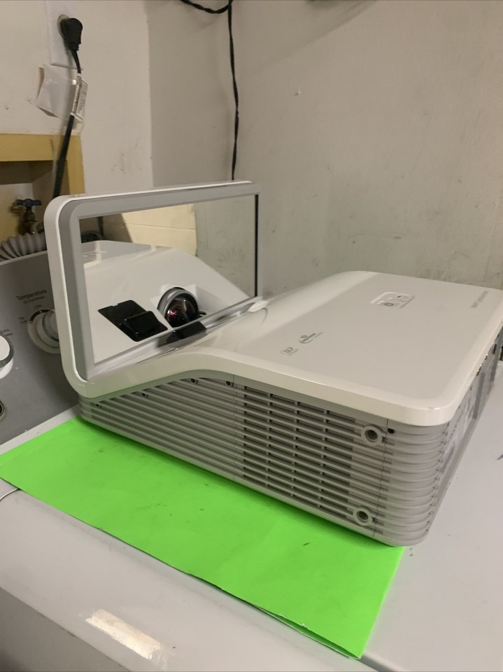 SMART LightRaise 60wi2 DLP Projector WXGA Ultra Short Throw (UST) LAN ...