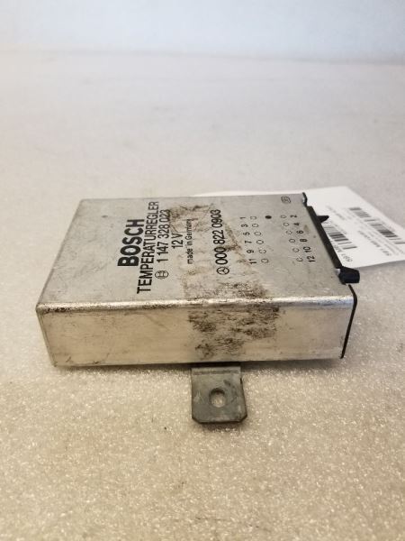 1985 Mercedes-Benz 500SEC - Temp Controller Module - 0008220903 ...