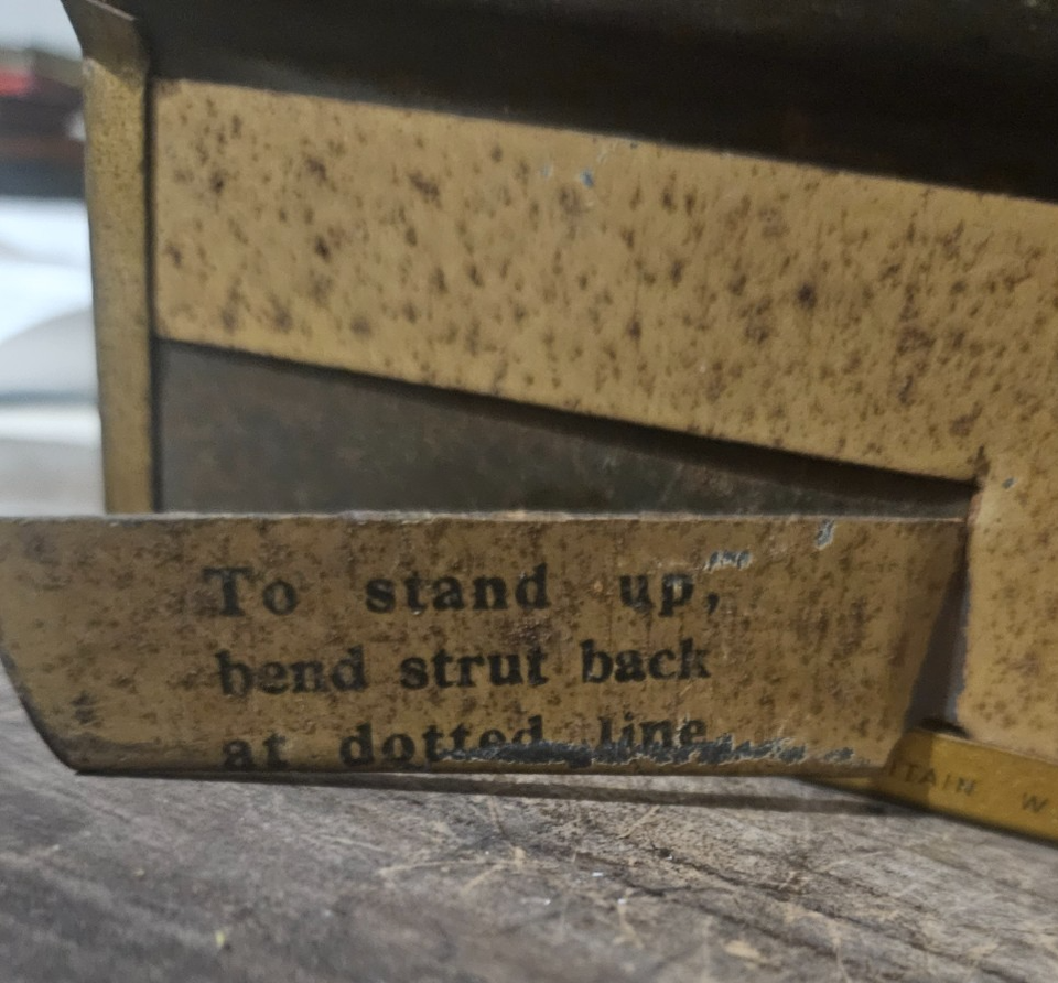 Rare “White Label” Dewar’s Scotch Whisky Advertising TIN Figure SIGN ...