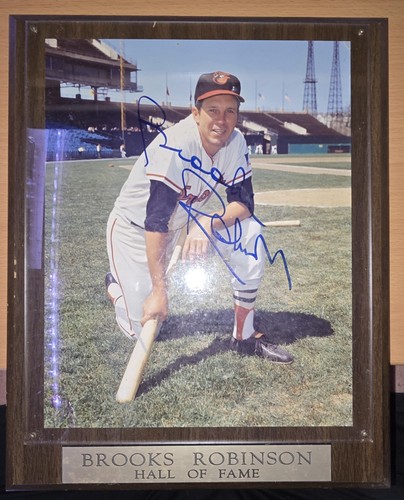 Brooks Robinson Autographed Picture/Plaque, w Certificate of ...