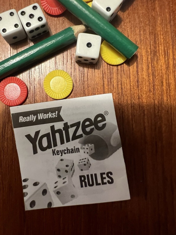 Vintage Yahtzee Mini Travel Game Keychain Basic Fun 2000 NEVER PLAYED ...