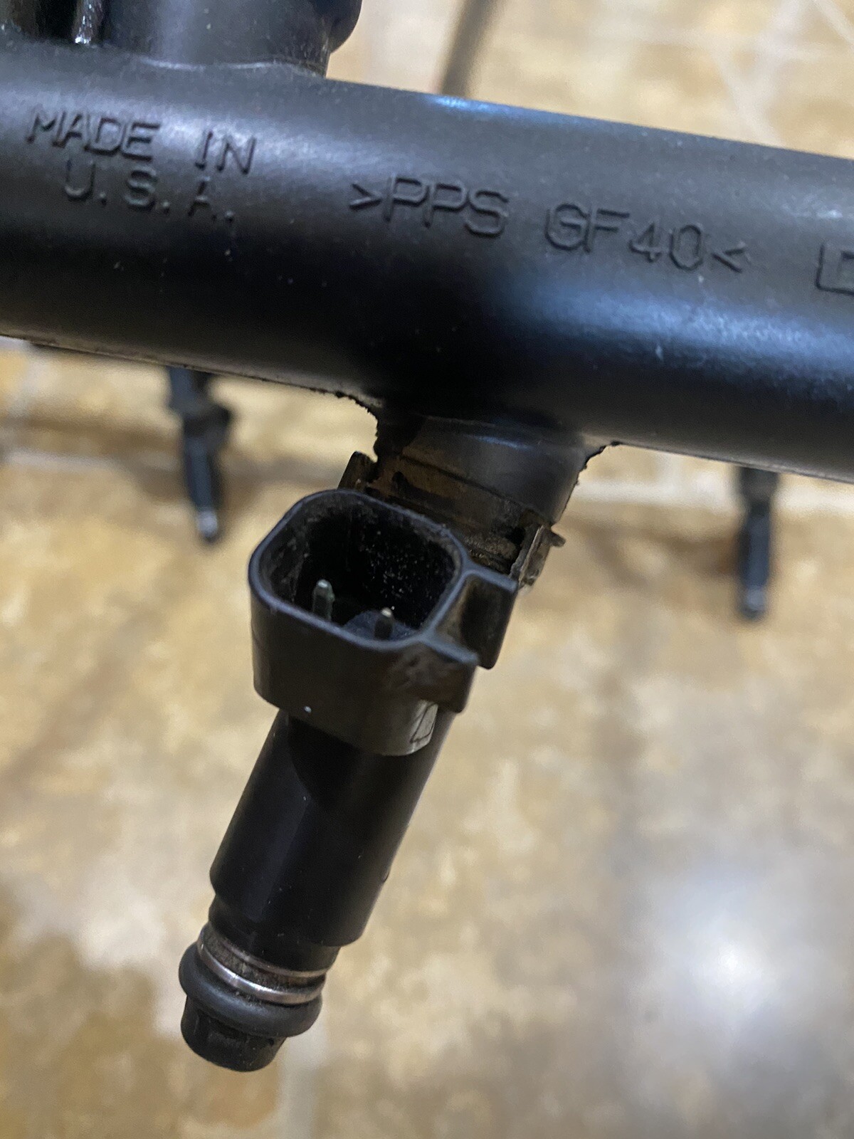 FLEX FUEL RAILS AND INJECTORS SILVERADO SIERRA 4.8 5.3 6.0 LS1 LS2 LS6 ...