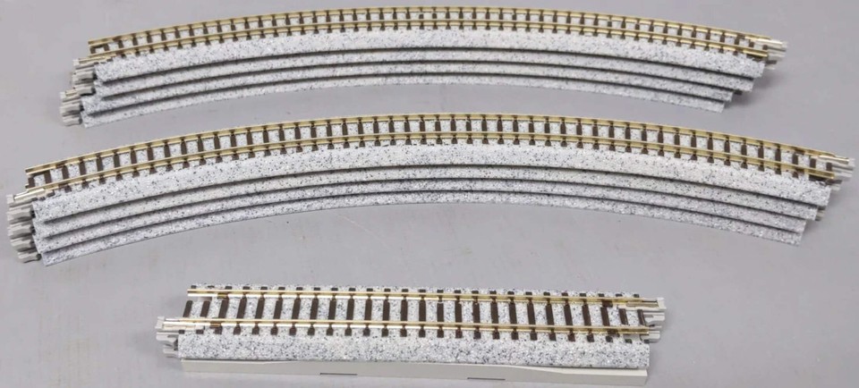 N Scale- Kato 20-851-1 M2 Basic Oval & Siding Track Pack with ...