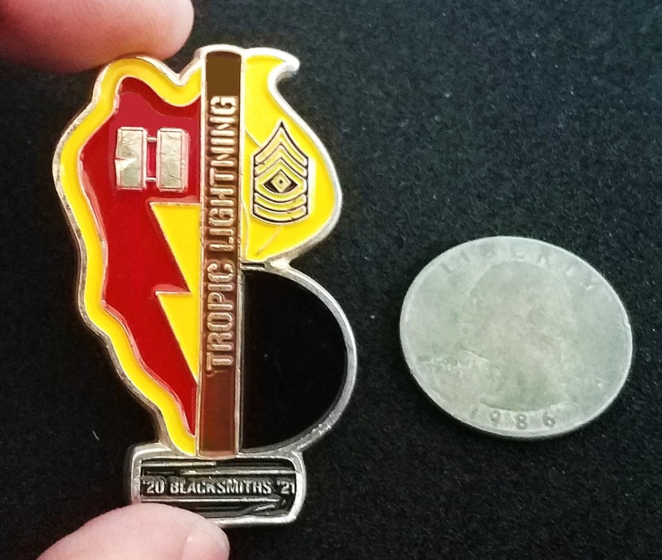 RARE 25th Infantry Division EOD Ordnance Light Fighter Hawaii US ...