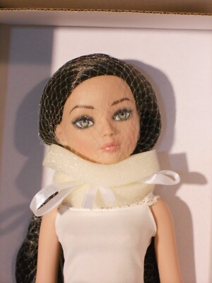 Wilde Imagination, Essential Ellowyne, Four-Brunette 010-115 NRFB | eBay