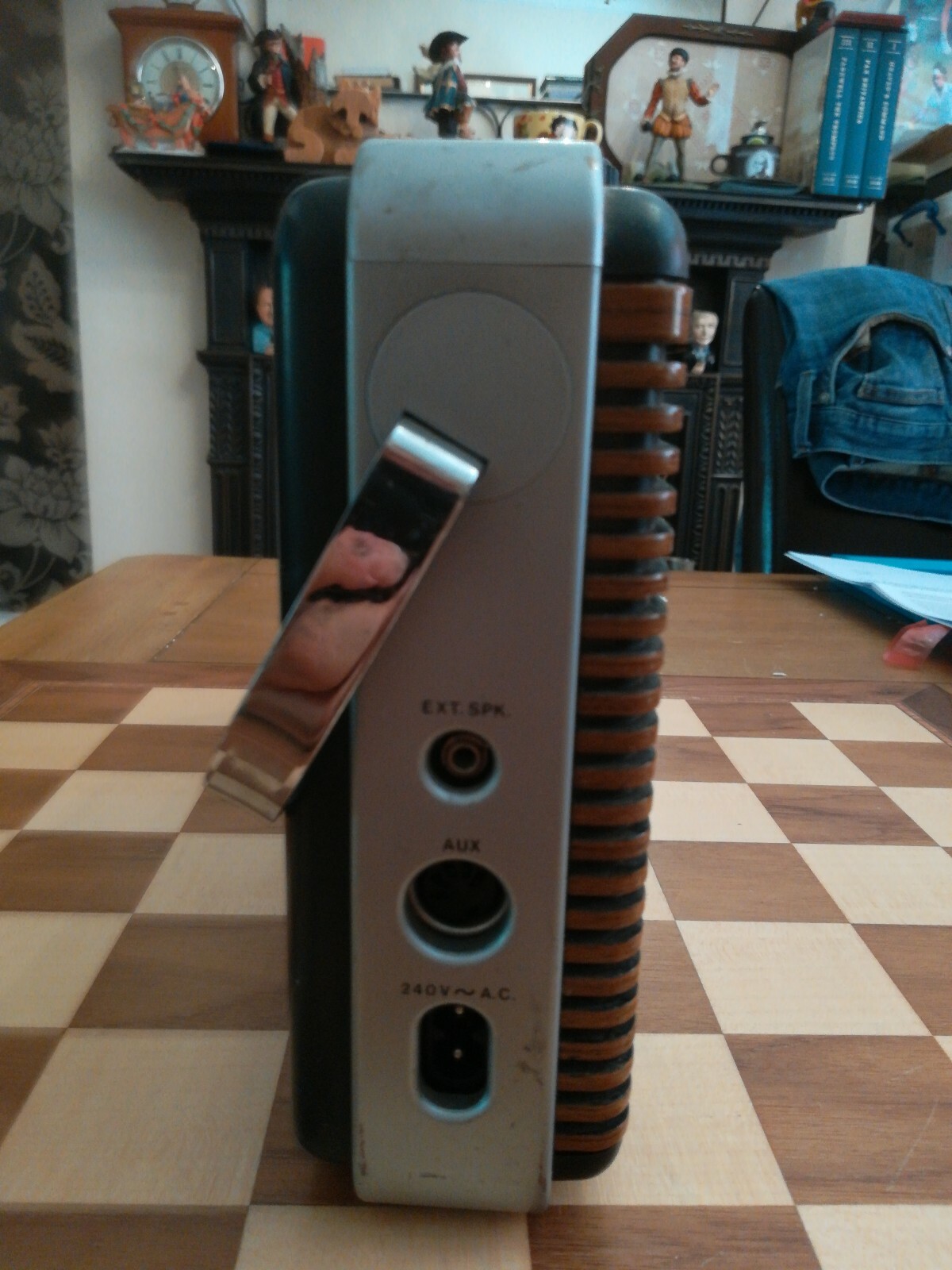 Vintage 1970s Bush BW5777A Portable VHF Radio *** ONLY FM WORKING ...