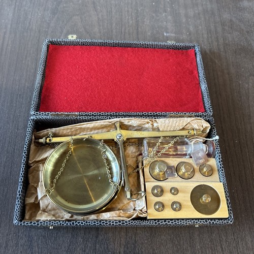 Vintage Manual Jewelry Weighing Scale w/ Velvet Case | eBay