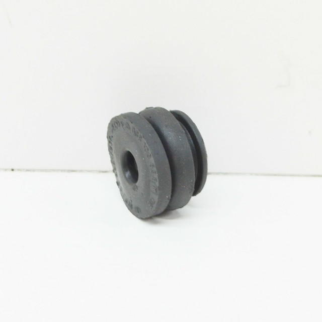 Audi A3 8p Engine Cover Grommet 038103638K Genuine for sale online | eBay