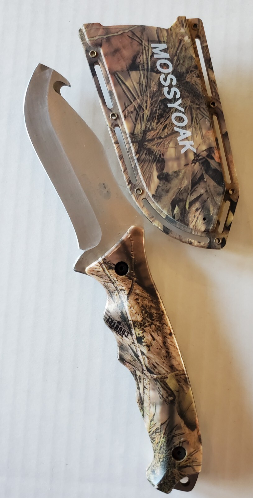 Mossy Oak Skinning Knife With Gut Hook And Hard Sheath With Belt Clip ...