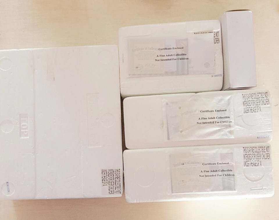 HAWTHORNE VILLAGE THE BEATLES EXPRESS HO SCALE ELECTRIC TRAIN SET 4 CAR ...