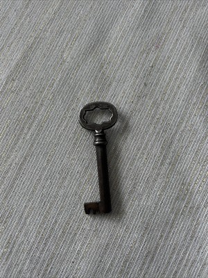 Antique Skeleton Key Metal Hollow Barrel Victorian Door Furniture Lock ...