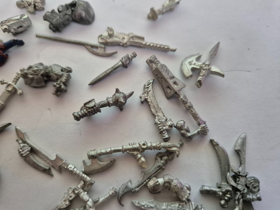 Games Workshop Warhammer- metal weapons arms 106gm | eBay UK