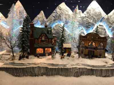 Department 56 Lemax Christmas Snow Wall Platform Village Display Design ...