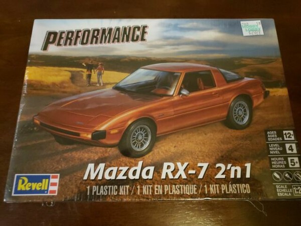 Revell MAZDA Rx-7 2 In1 Plastic Model Car Kit 85-4429 Performance 1 24 ...