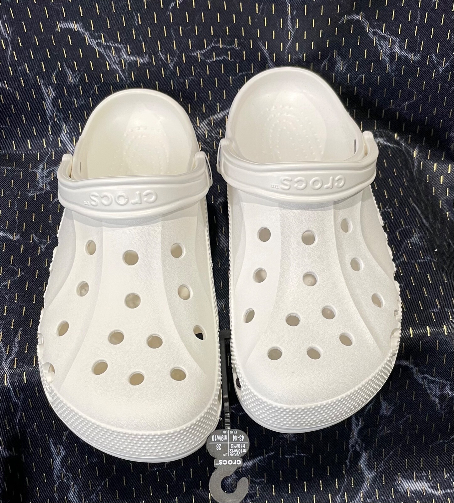 CROCS BAYA WHITE CLOG UNISEX WHITE WITH LA DODGER AND LAKERS CHARMS | eBay