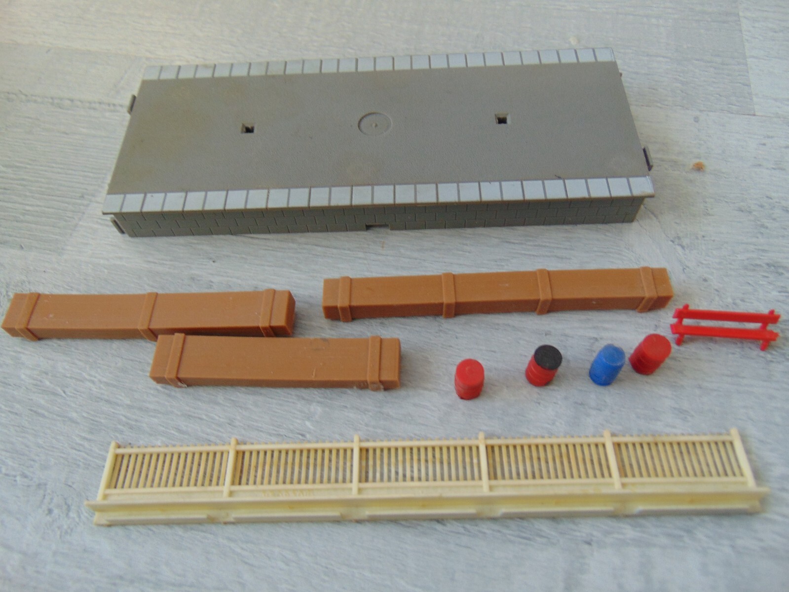Hornby Platform Straight 3 Sections Standard Gauge R460 for sale online ...