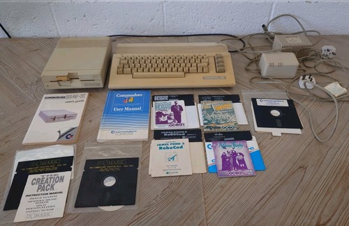 Commodore C64 Computer With 1541-ii Disk Drive And Games Bundle James ...