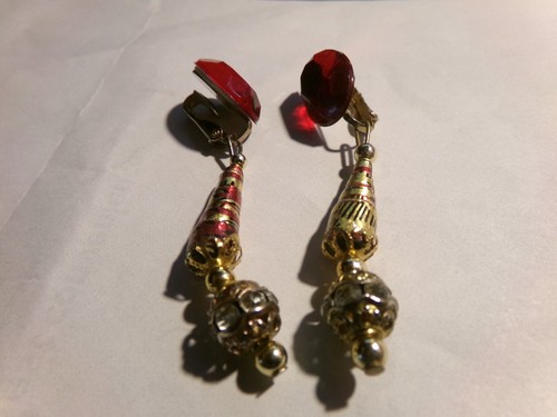 India Styling Queen Scepter Clip-On Goldtone Rhinestone Earrings w/Sim. Ruby 60s | eBay