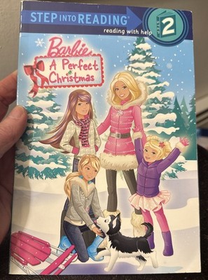 A Perfect Christmas (Barbie) (Step into Reading) - Paperback - GOOD ...