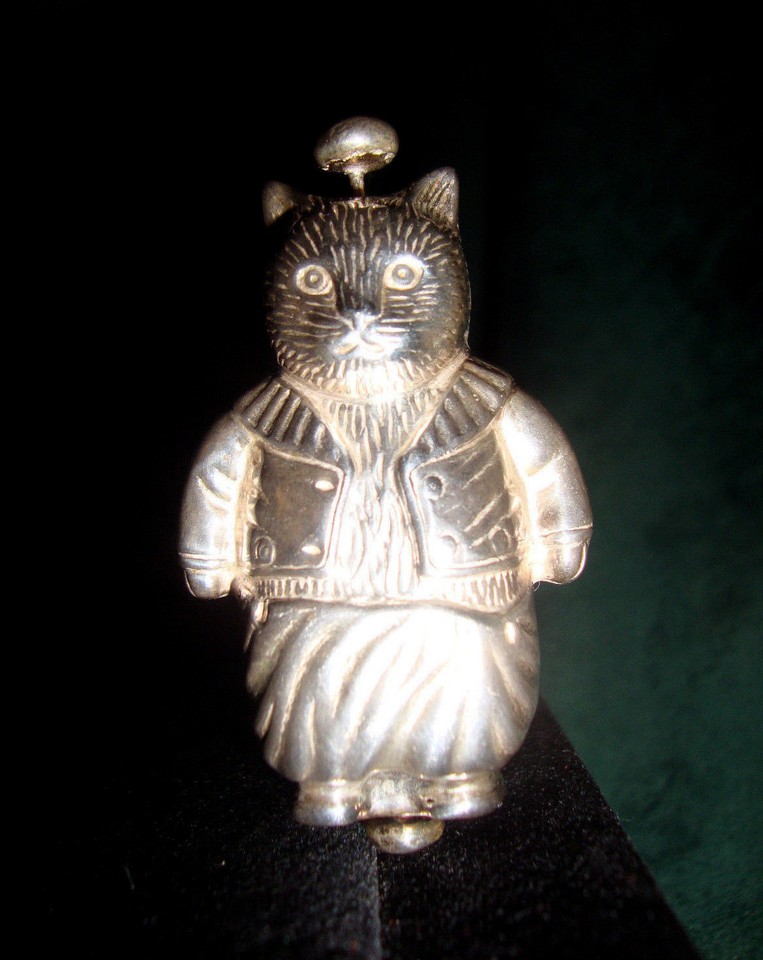 WH Collins? Sterling Silver Beatrix Potter Tom Kitten Teething Ring ...