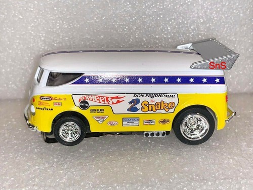 Auto World 4GEAR HOT WHEELS Snake N Mongoose VW BUS SLOT CARS | eBay