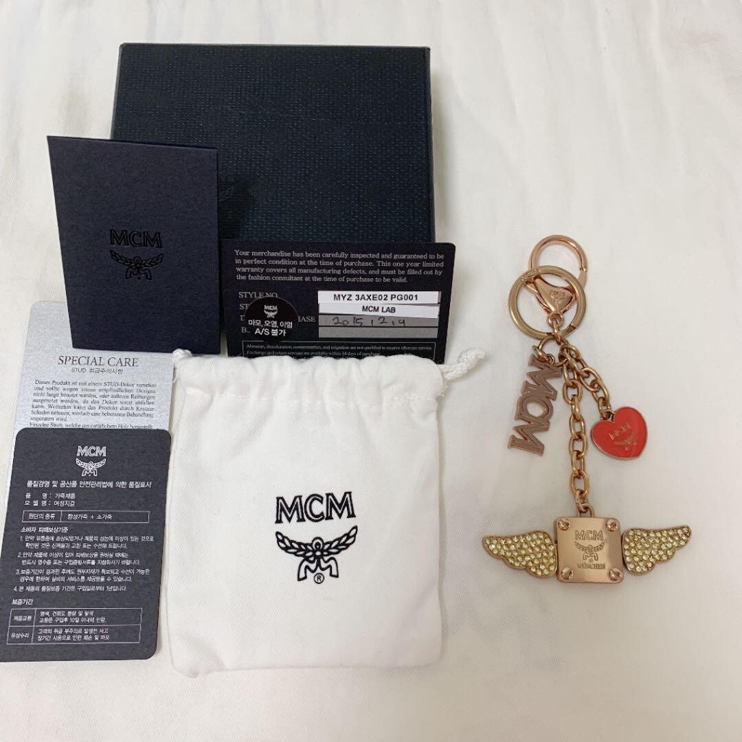 MCM key ring heart wing pinkgold red metal logo angel key chain women's ...