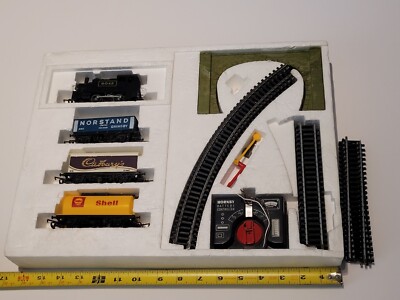 Vintage Hornby Railways OO Electric Train Set Cars Track Vintage Hornby Railways OO Electric Train Set Cars Track