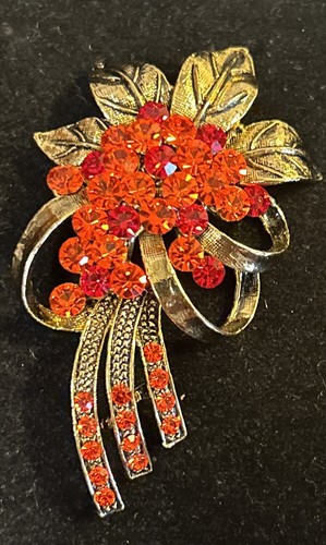 Gorgeous Vintage Red Rhinestone Gold Tone Brooch | eBay