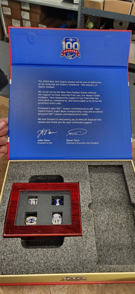 New York Giants. Replica Super Bowl Rings and Lawrence Taylor Figure | eBay