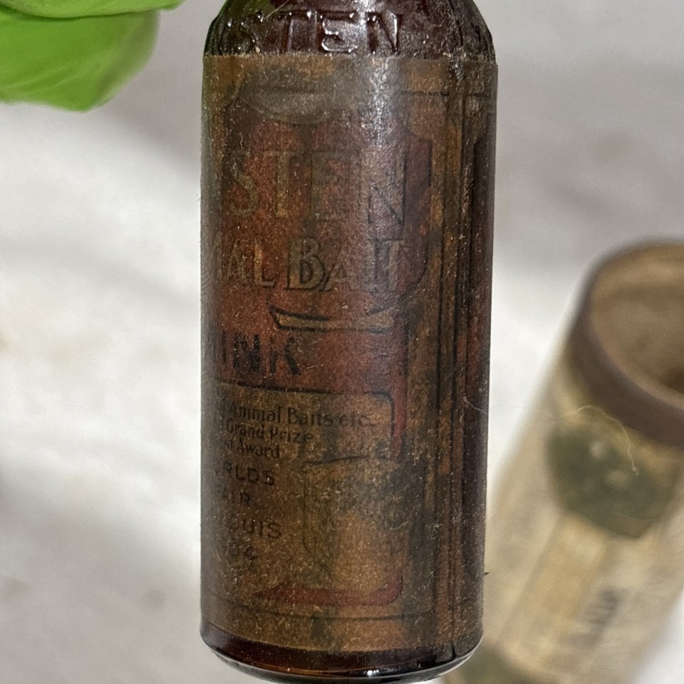 Vintage Funsten Mink Lure Bottle & Shipping Tube Trapping | eBay